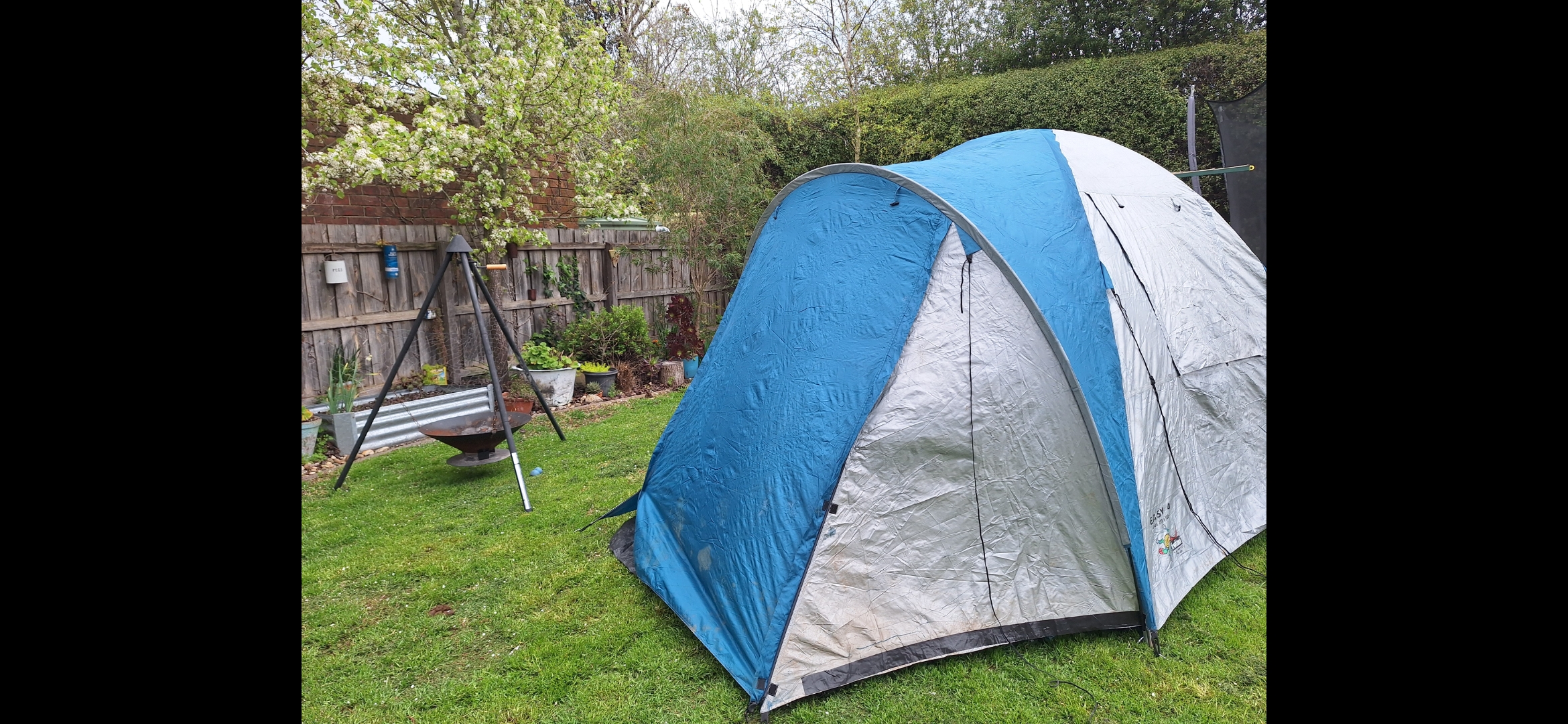 Ballarat Tool Library: Tent - 4 person (1646)